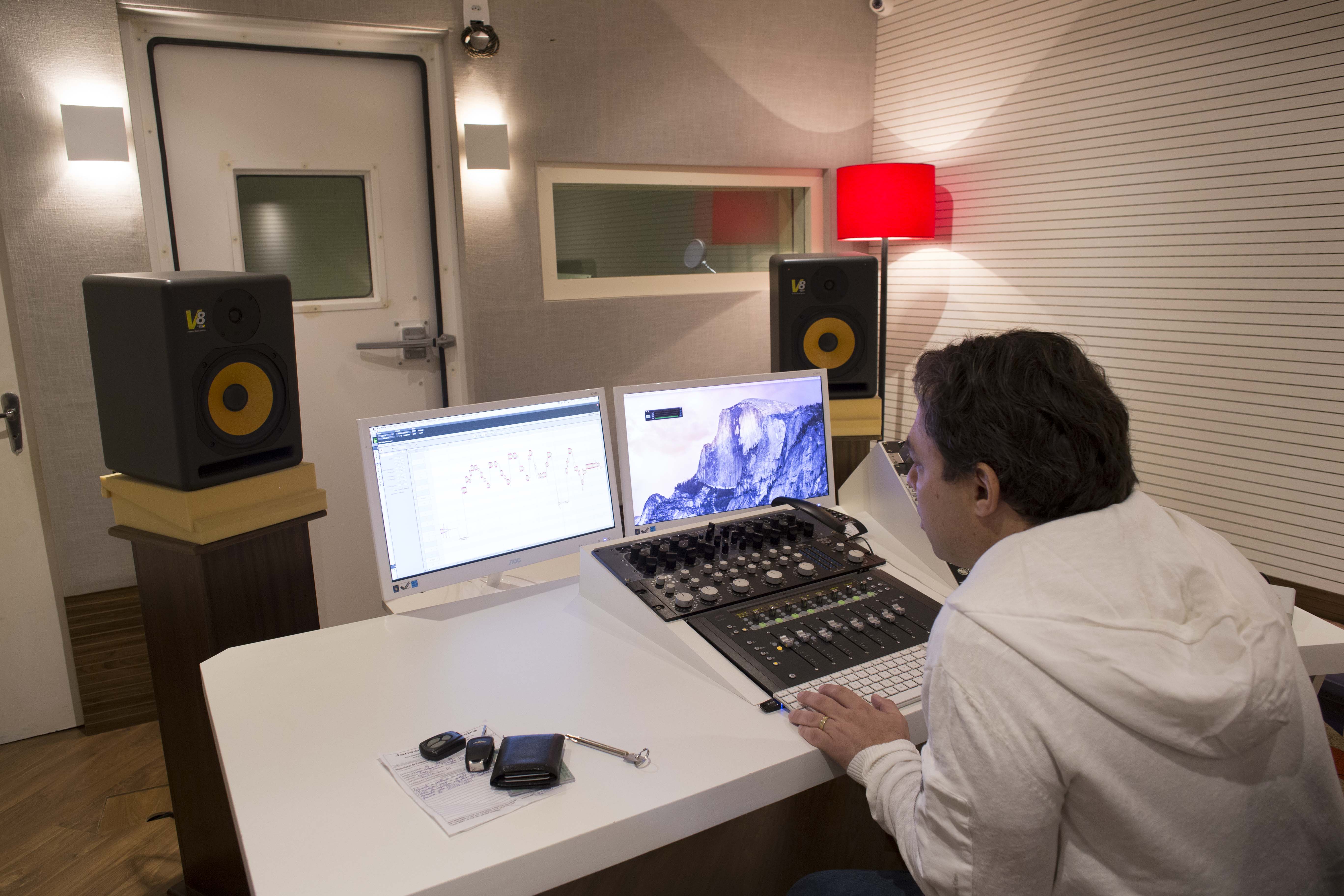 Estúdio Master - Masterização | Click Audioworks Curitiba